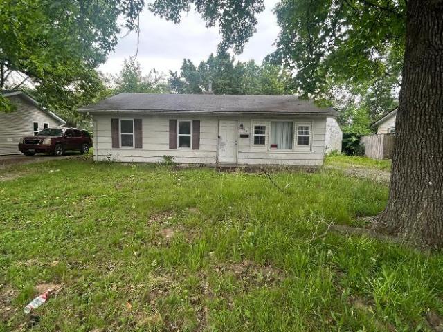 3 Br, 1 bath, Single Family 26 Leonard Dr