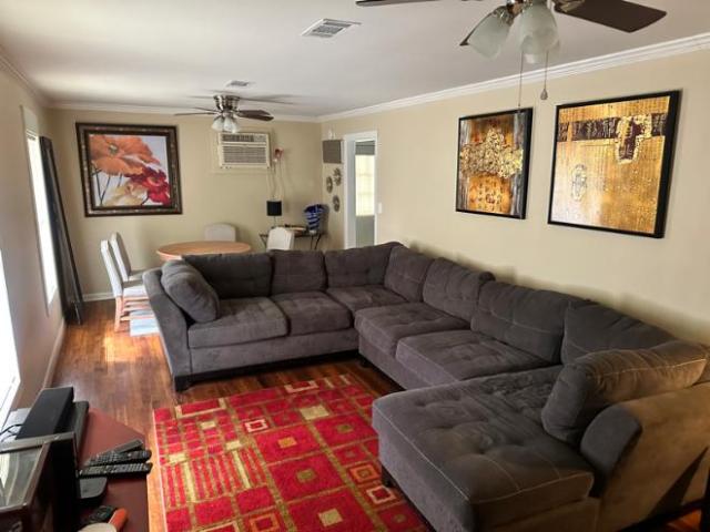3 Br, 1 bath, Single Family 270 Wildwood Ct
