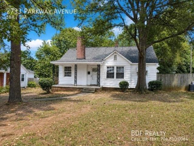 3 Br, 1 bath, Single Family 2733 Parkway Ave