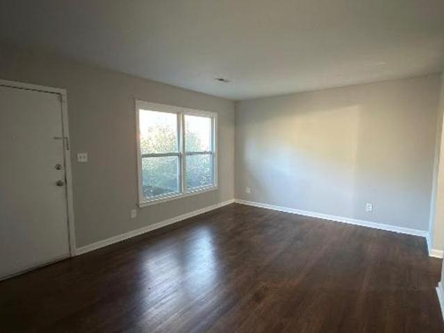 3 Br, 1 bath, Single Family 2900 Edsel Pl