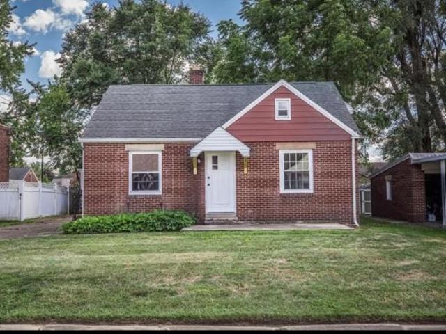 3 Br, 1 bath, Single Family 2910 14th St Nw