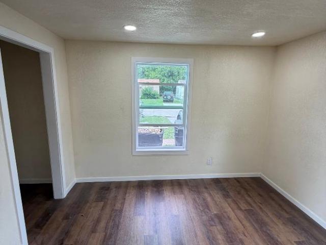 3 Br, 1 bath, Single Family 2922 SW 19th St