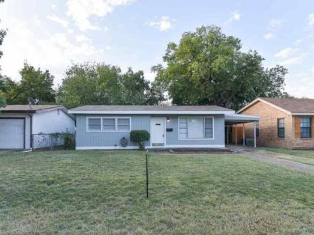 3 Br, 1 bath, Single Family 2951 Moffett Ave