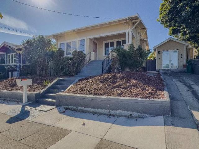 3 Br, 1 bath, Single Family 2011 Rosedale Ave
