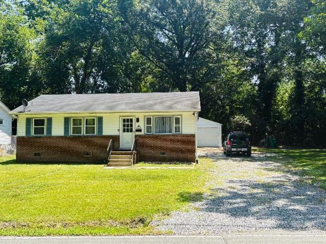 3 Br, 1 bath, Single Family 201 N Holly