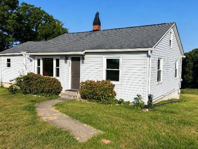 3 Br, 1 bath, Single Family 2029 Boone Trail