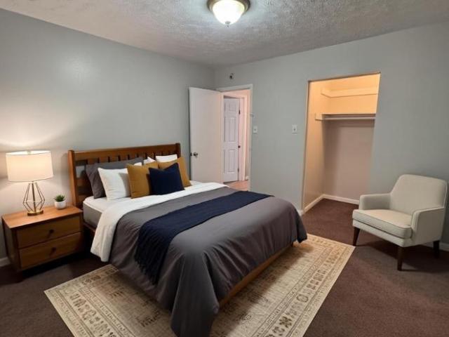 3 Br, 1 bath, Single Family 2031 Costello Dr