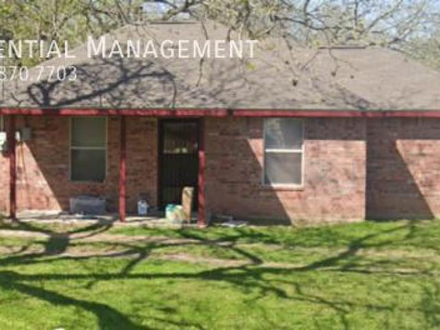 3 Br, 1 bath, Single Family 207 8th St
