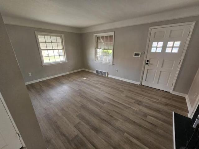 3 Br, 1 bath, Single Family 21301 Arbor Ave