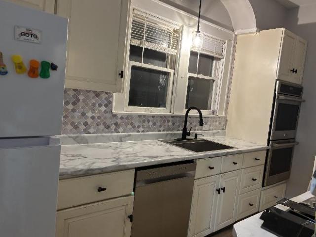3 Br, 1 bath, Single Family 2145 Singleton St