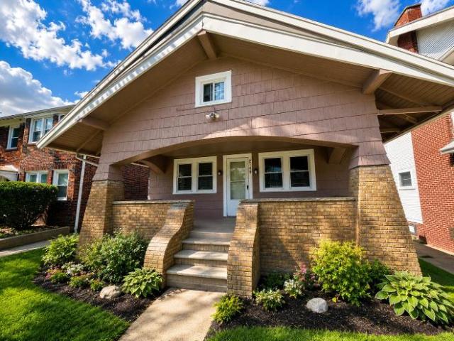 3 Br, 1 bath, Single Family 2149 Alvin St