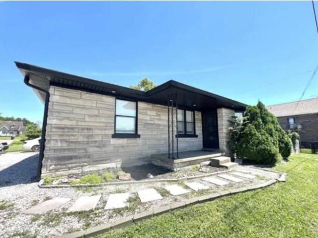 3 Br, 1 bath, Single Family 2153 Maxwell Ave
