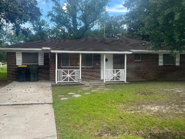 3 Br, 1 bath, Single Family 21 Merrydell Drive