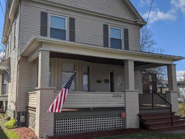 3 Br, 1 bath, Single Family 2205 Highland Avenue