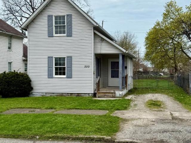 3 Br, 1 bath, Single Family 220 W 15th St