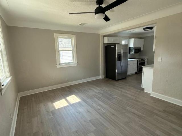 3 Br, 1 bath, Single Family 2211 Peach St