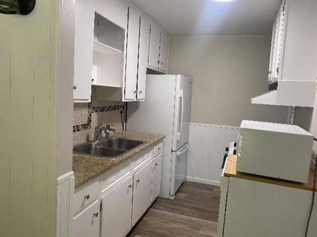 3 Br, 1 bath, Single Family 2212 Southwest Morningside Road