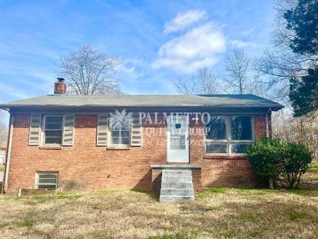 3 Br, 1 bath, Single Family 2219 East Gate City Blvd
