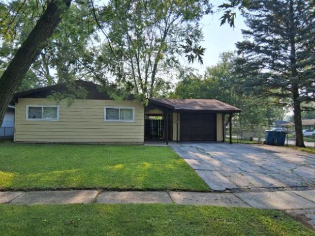 3 Br, 1 bath, Single Family 22332 Clyde Ave