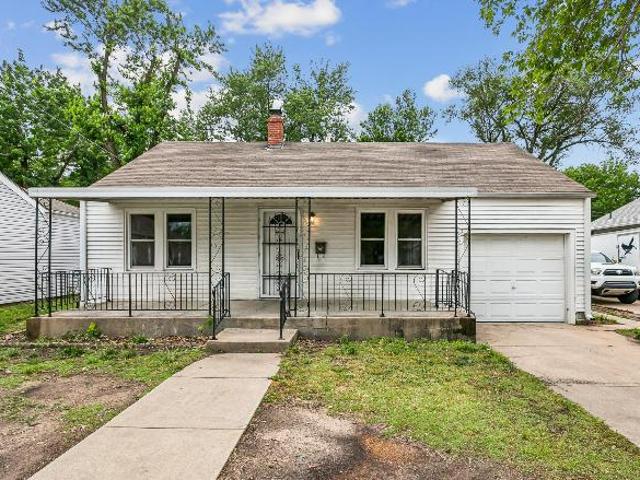 3 Br, 1 bath, Single Family 229 S Edwards Ave