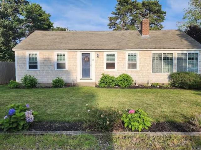3 Br, 1 bath, Single Family 22 Huckleberry Lane