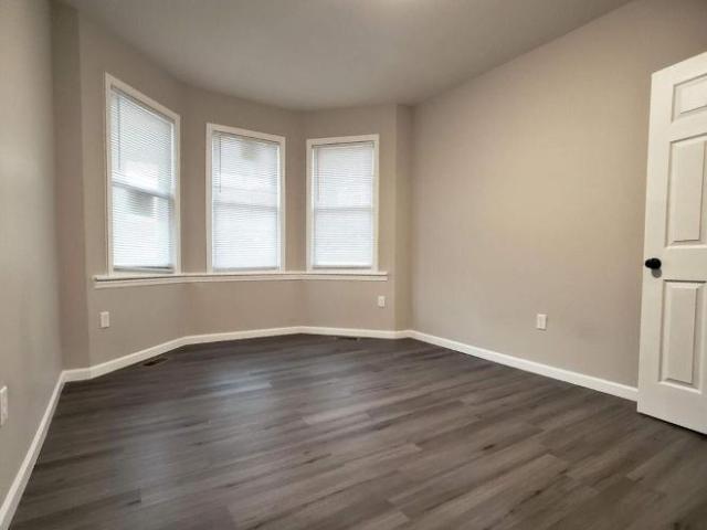 3 Br, 1 bath, Single Family 23 Bayview Avenue