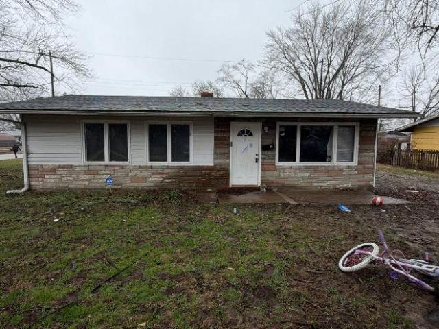 3 Br, 1 bath, Single Family 2 E Adams Dr