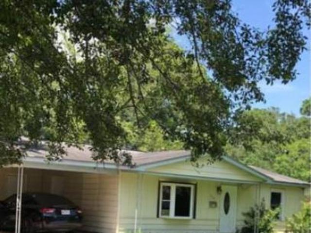 3 Br, 1 bath, Single Family 3405 Chicago Ave