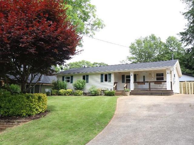 3 Br, 1 bath, Single Family 3432 Gilleland Circle