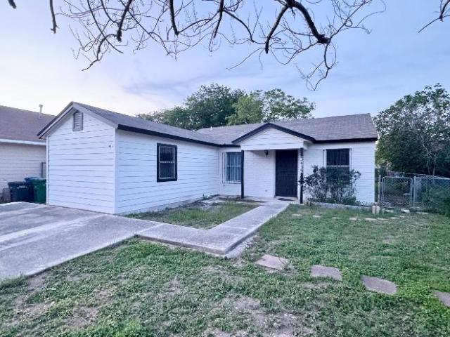 3 Br, 1 bath, Single Family 3439 Twining