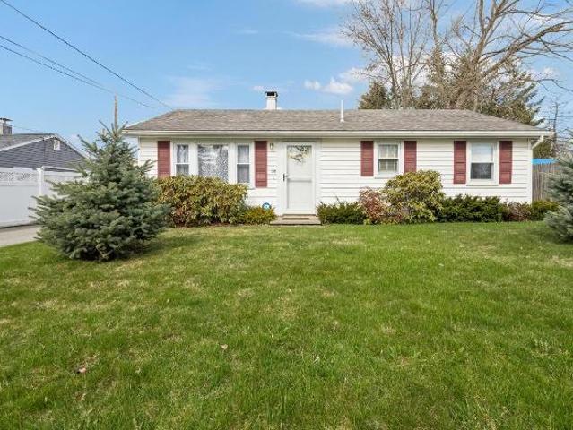 3 Br, 1 bath, Single Family 34 Jowett St