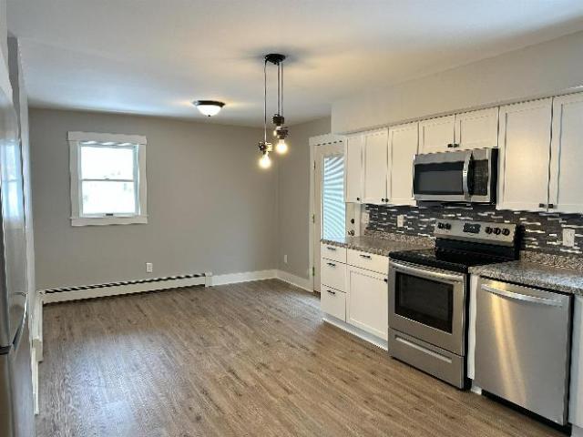 3 Br, 1 bath, Single Family 34 Windsor Street