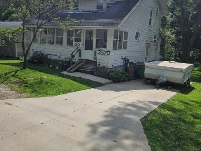 3 Br, 1 bath, Single Family 3570 Franklin