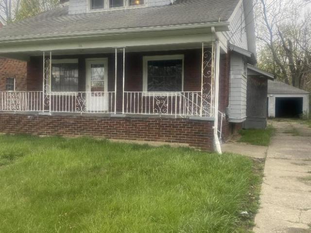 3 Br, 1 bath, Single Family 36 West Avondale Avenue