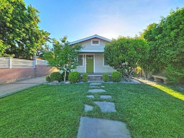 3 Br, 1 bath, Single Family 3819 S Van Ness Ave