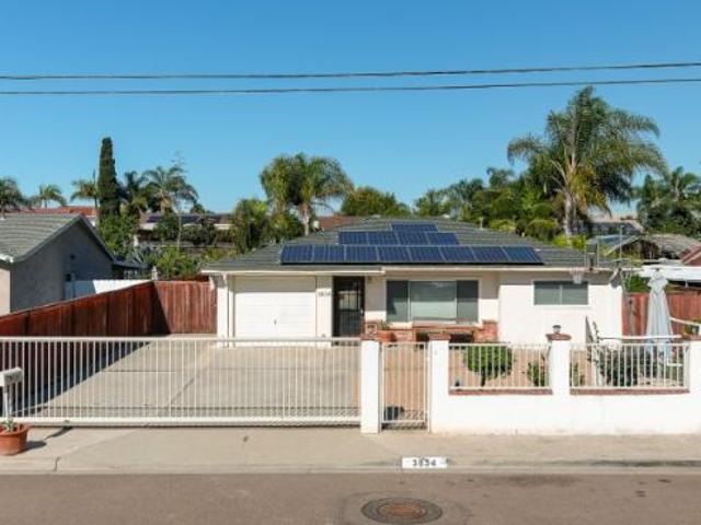 3 Br, 1 bath, Single Family 3834 La Rosa Dr