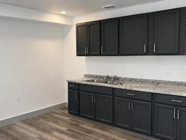 3 Br, 1 bath, Single Family 3933 Ohio St
