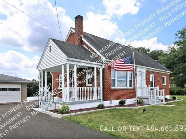 3 Br, 1 bath, Single Family 303 W Main Street