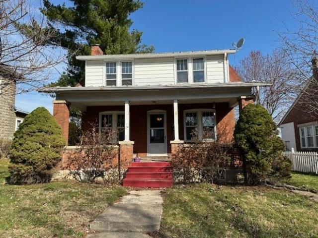 3 Br, 1 bath, Single Family 303 E Main St