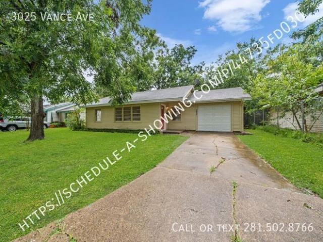 3 Br, 1 bath, Single Family 3025 Vance Ave