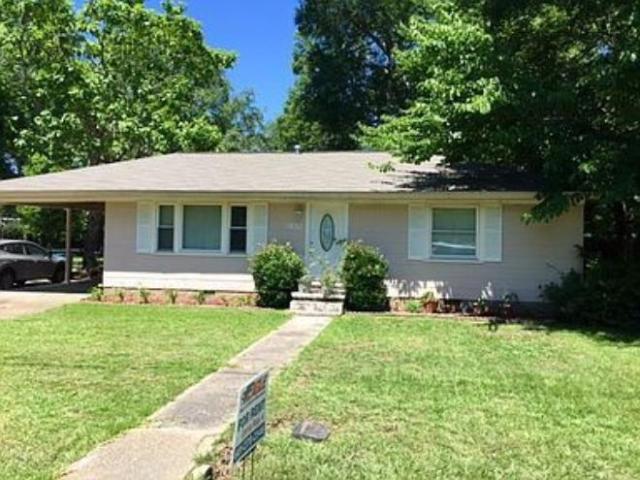 3 Br, 1 bath, Single Family 302 Smith Street