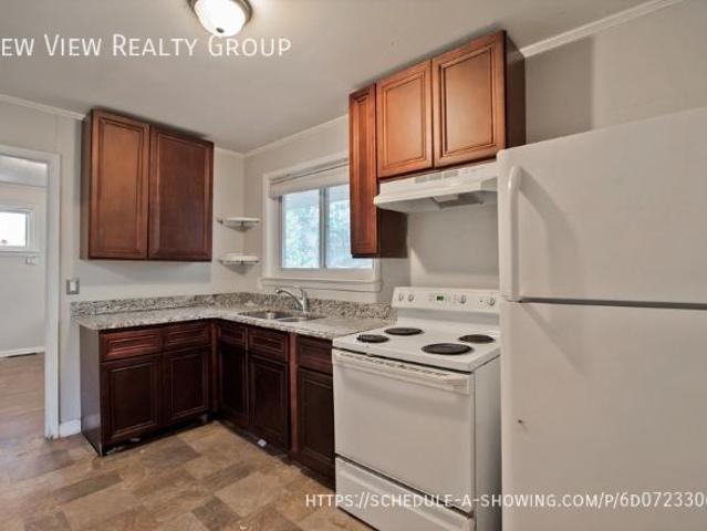 3 Br, 1 bath, Single Family 3031 Attaberry Dr
