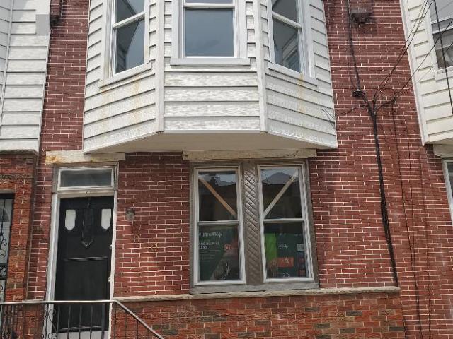 3 Br, 1 bath, Single Family 3050 Memphis Street