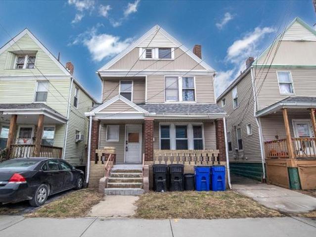 3 Br, 1 bath, Single Family 3139 Perkins Avenue