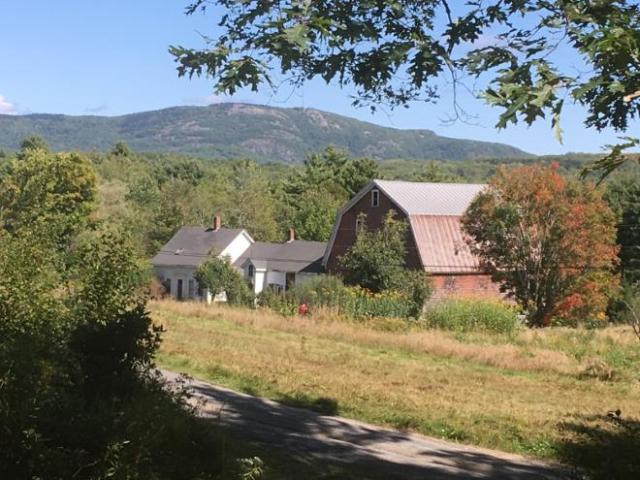 3 Br, 1 bath, Single Family 314 Davis Rd
