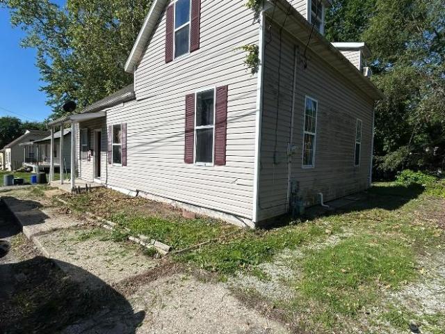 3 Br, 1 bath, Single Family 323 N 7th St