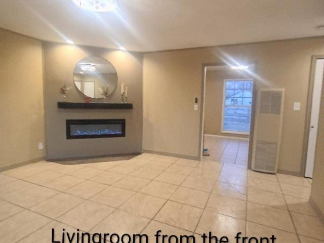 3 Br, 1 bath, Single Family 321 Henry Street