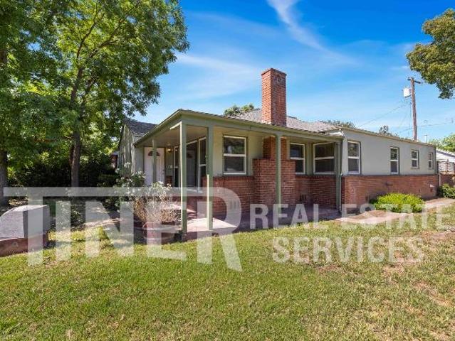 3 Br, 1 bath, Single Family 3231 Del Mar Way