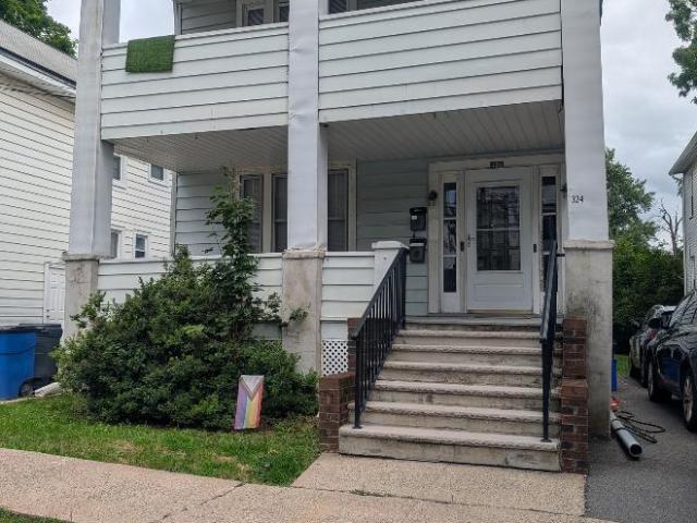 3 Br, 1 bath, Single Family 324 Montgomery St