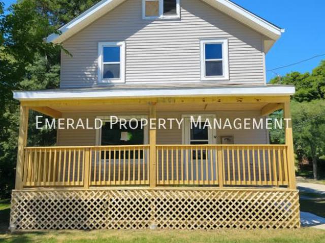 3 Br, 1 bath, Single Family 326 N Independence Ave